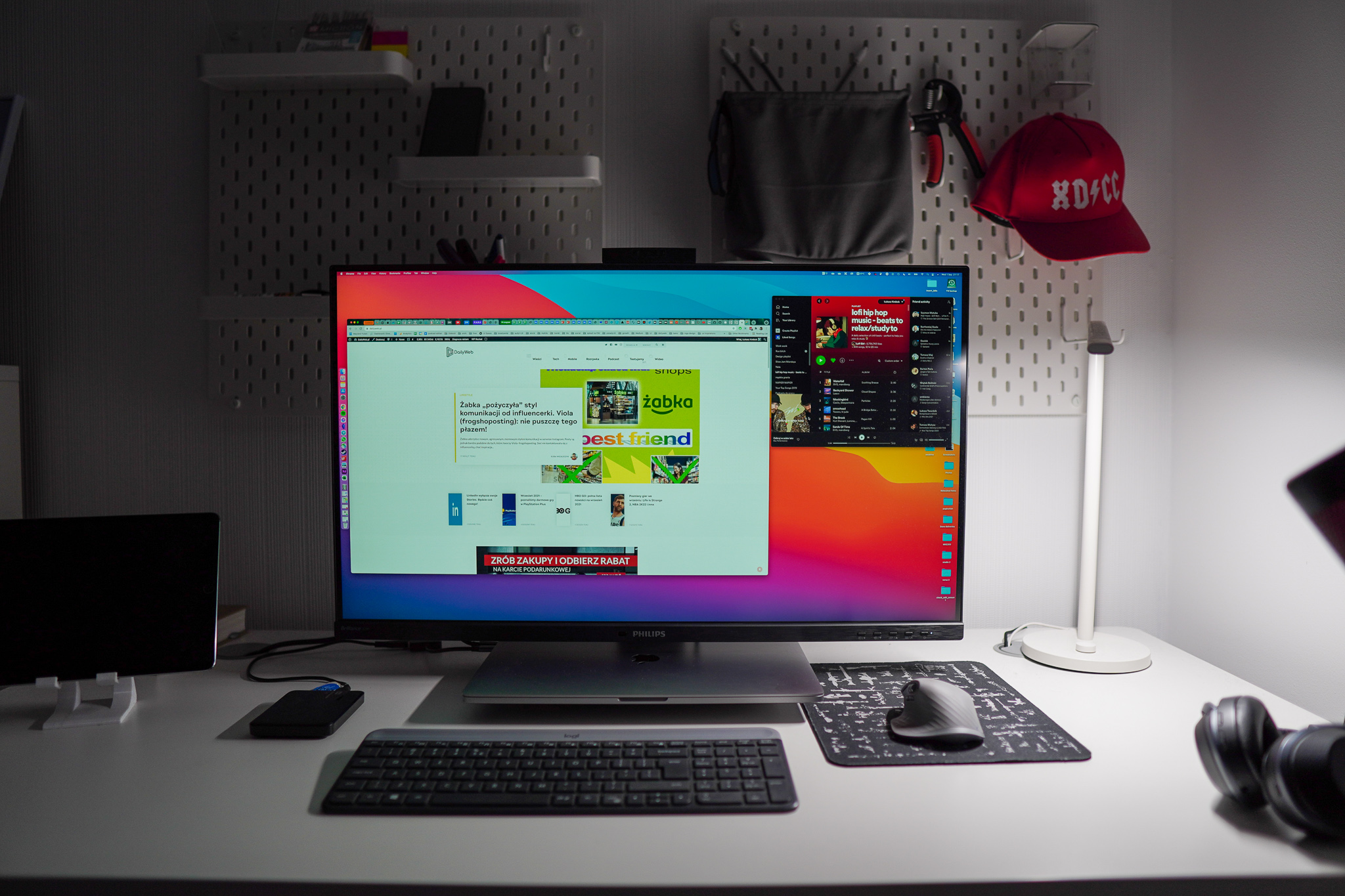 Bardzo wygodna praca na 32-calowym monitorze - Philips Brilliance 329P1H